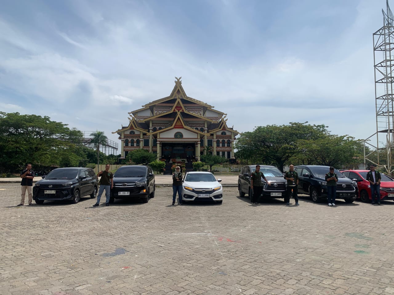 Bikin Bisnis Lebih Untung: Manfaat Rental Mobil untuk Operasional ...